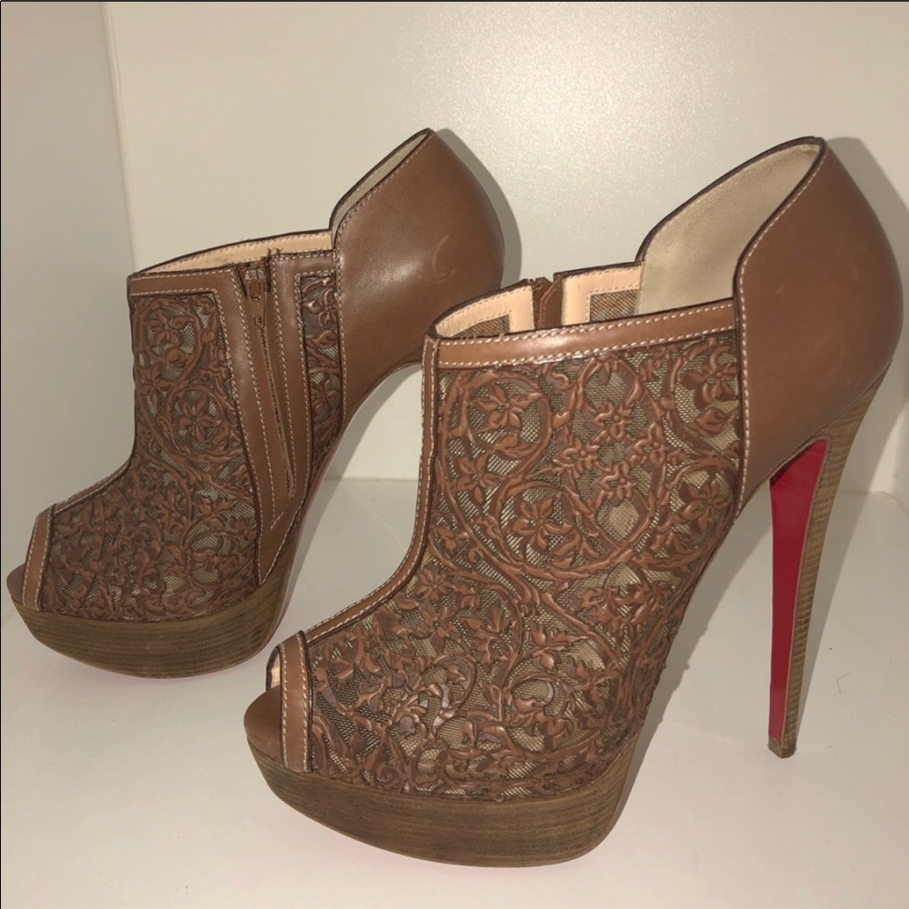 Taupe Pampas Leather Laser Cut Platforms - Gem